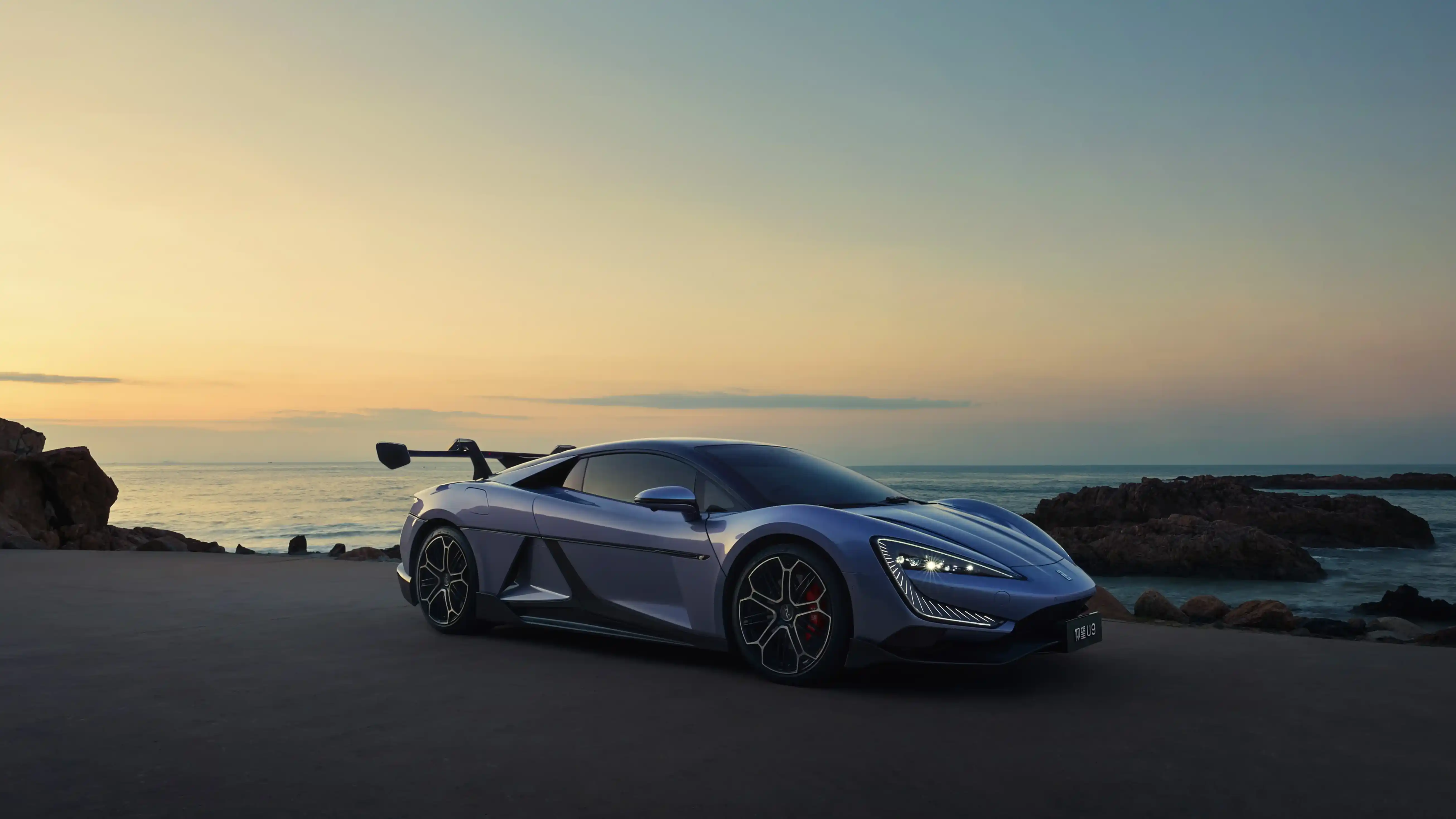 BYD Unveils the Most Powerful Electric Hypercar With Over 3000 Horsepower